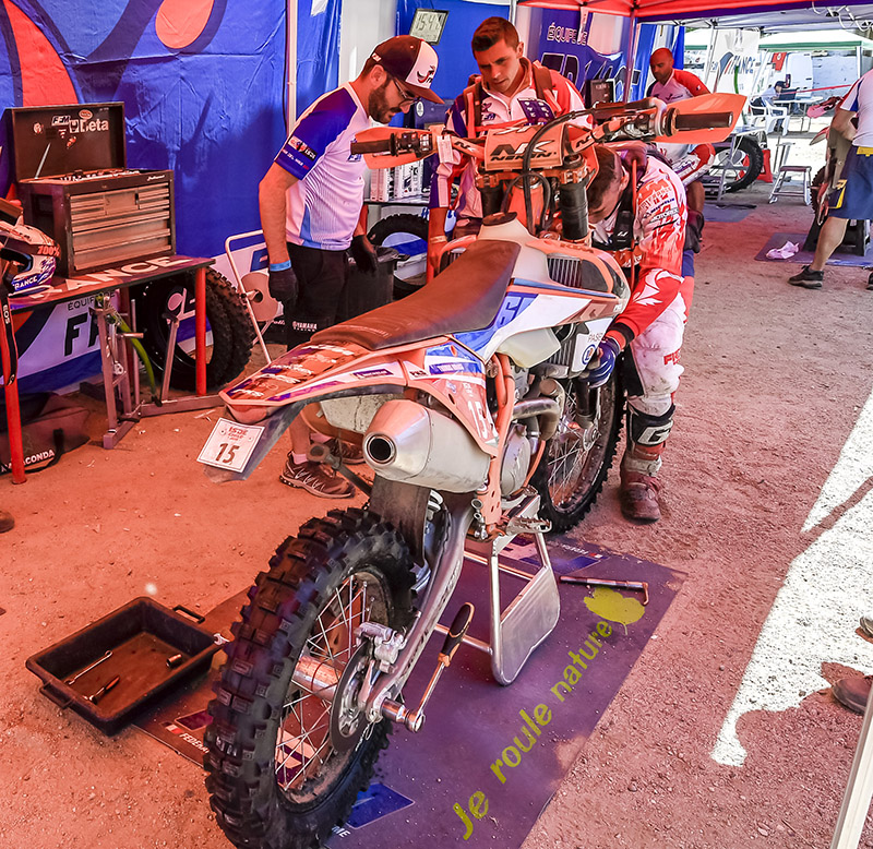 targa_piccola | ENDUROCHAMPIONS.COM